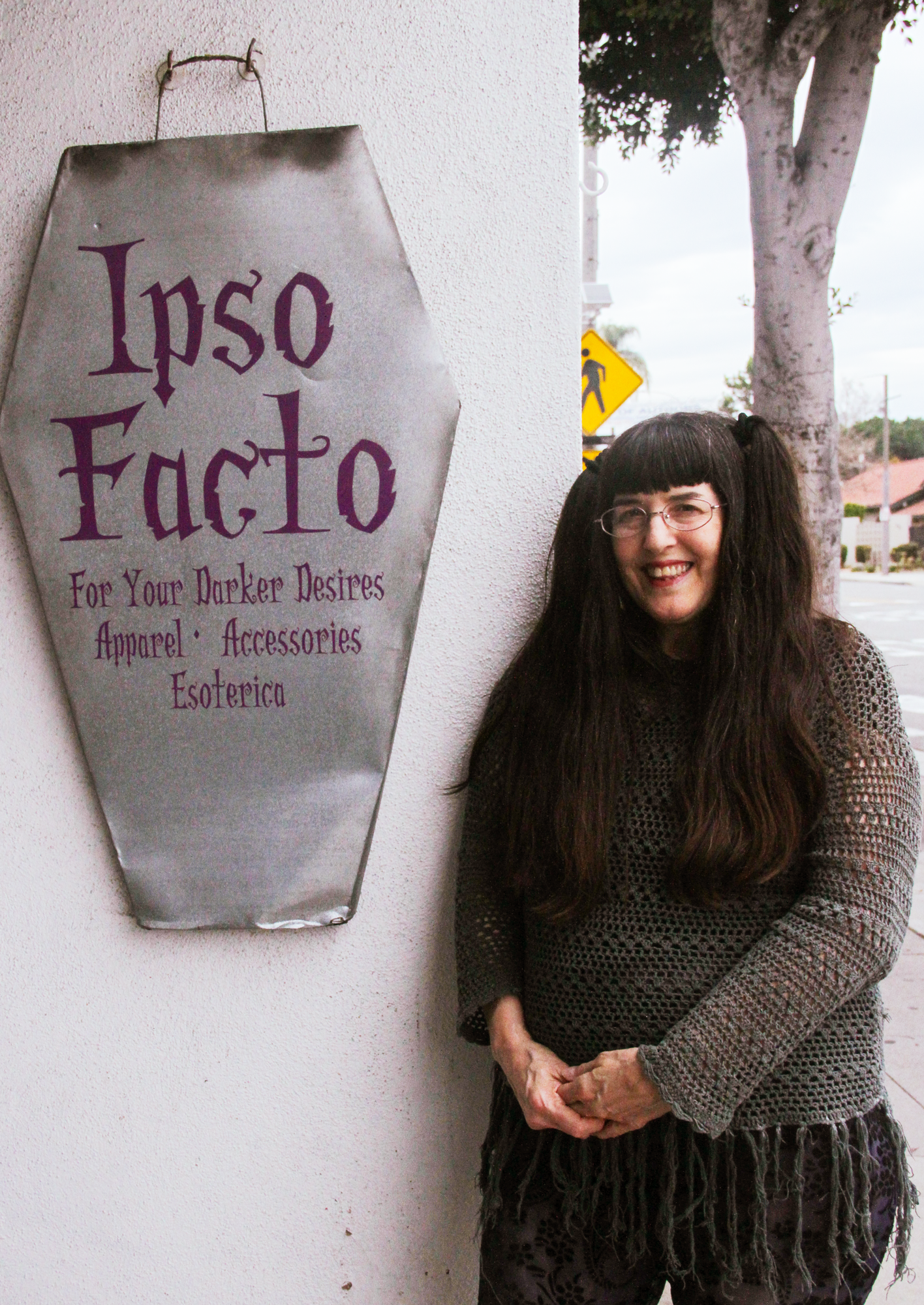 Ipso Facto’s Gothic Haven – The Hornet